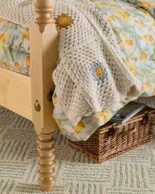 Farmhouse Spool Bed | Garnet Hill