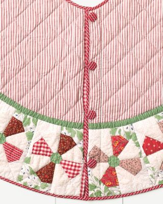 Peppermint Patchwork Tree Skirt | Garnet Hill