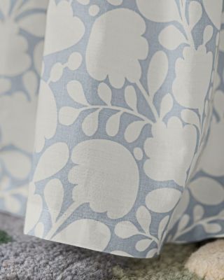 Siesta Organic-Cotton Percale Gathered Bedskirt | Garnet Hill