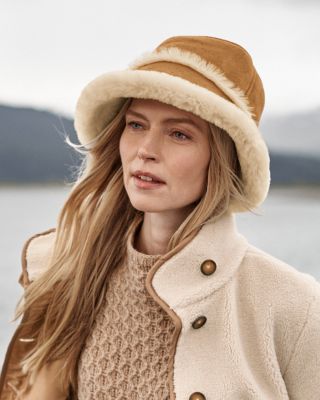 EMU Reversible Sheepskin Hat | Garnet Hill